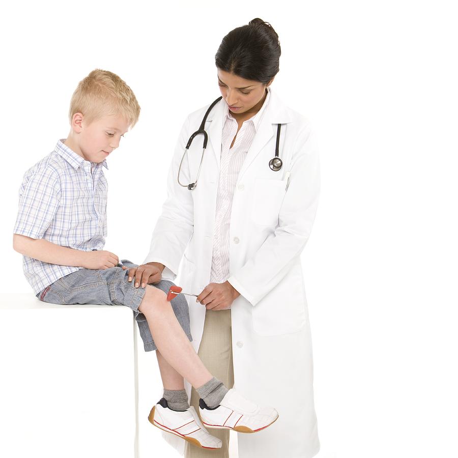 Knee Reflex Test by Science Photo Library