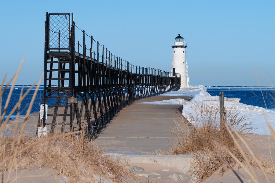 Manistee Lighthouse Photograph by Larry Porter - Fine Art America