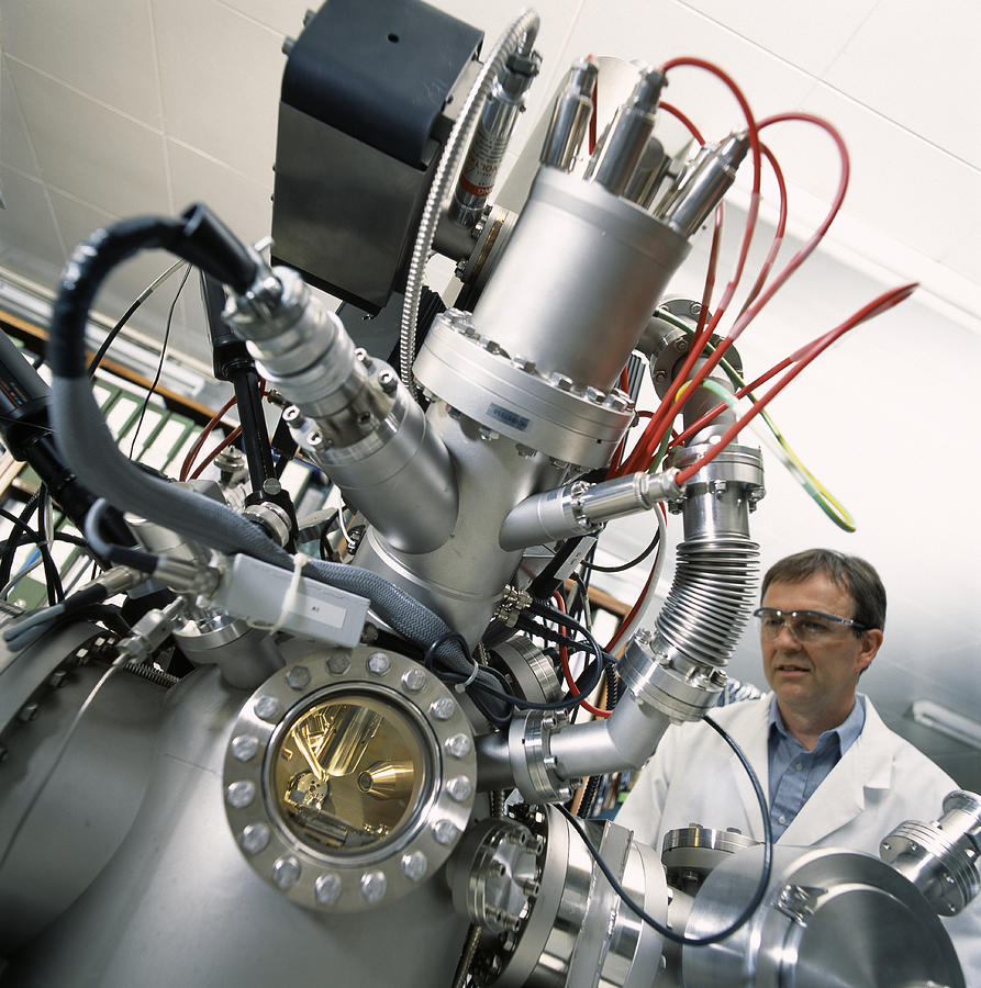 Mass Spectrometer by Science Photo Library