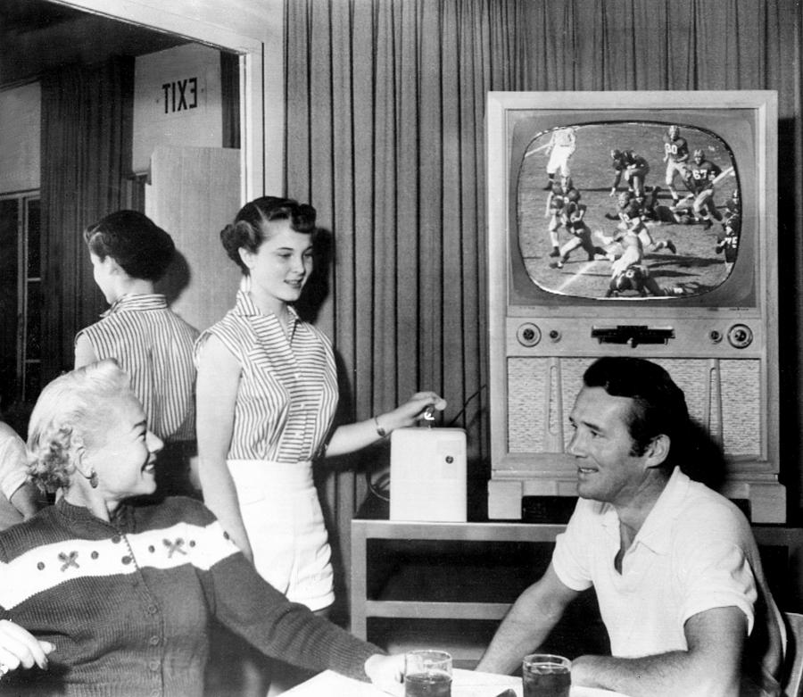 Mrs. Hal Roach Jr., Shari Roach, Howard Photograph by Everett - Fine ...