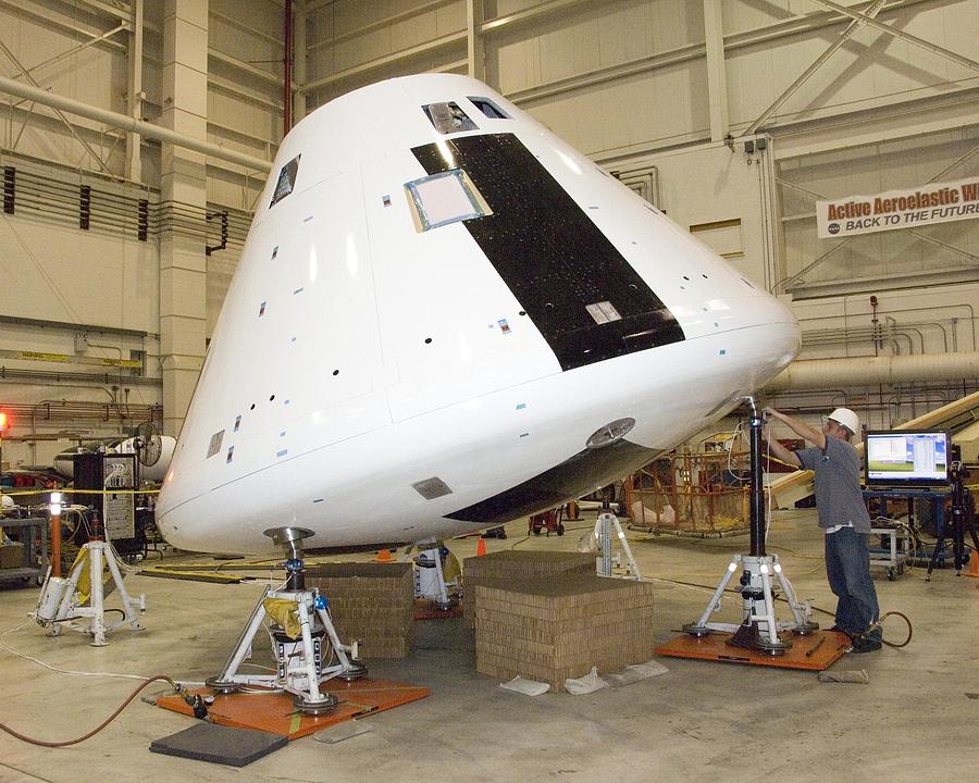 Nasas Orion Crew Module Photograph by Everett - Fine Art America