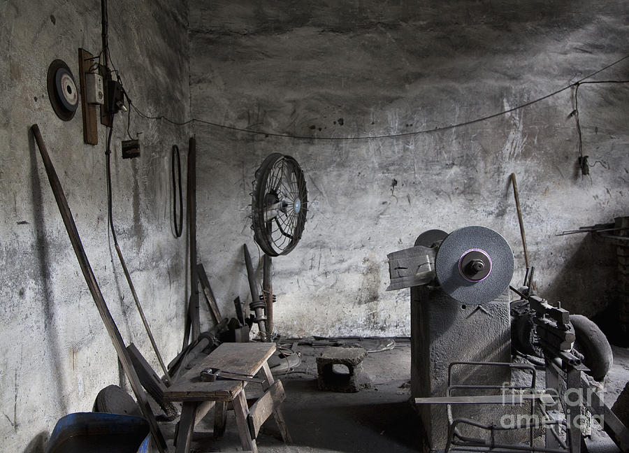 Old Machine Shop Interior Photograph by Shannon Fagan - Pixels