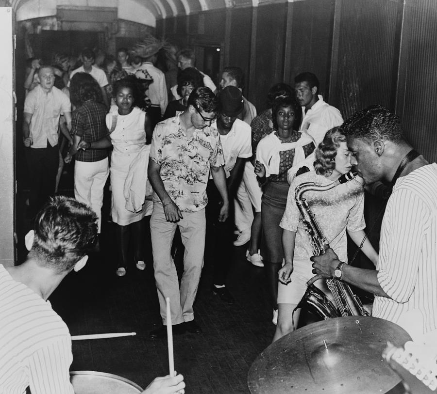 Riverheart High School Students Doing Photograph by Everett - Pixels