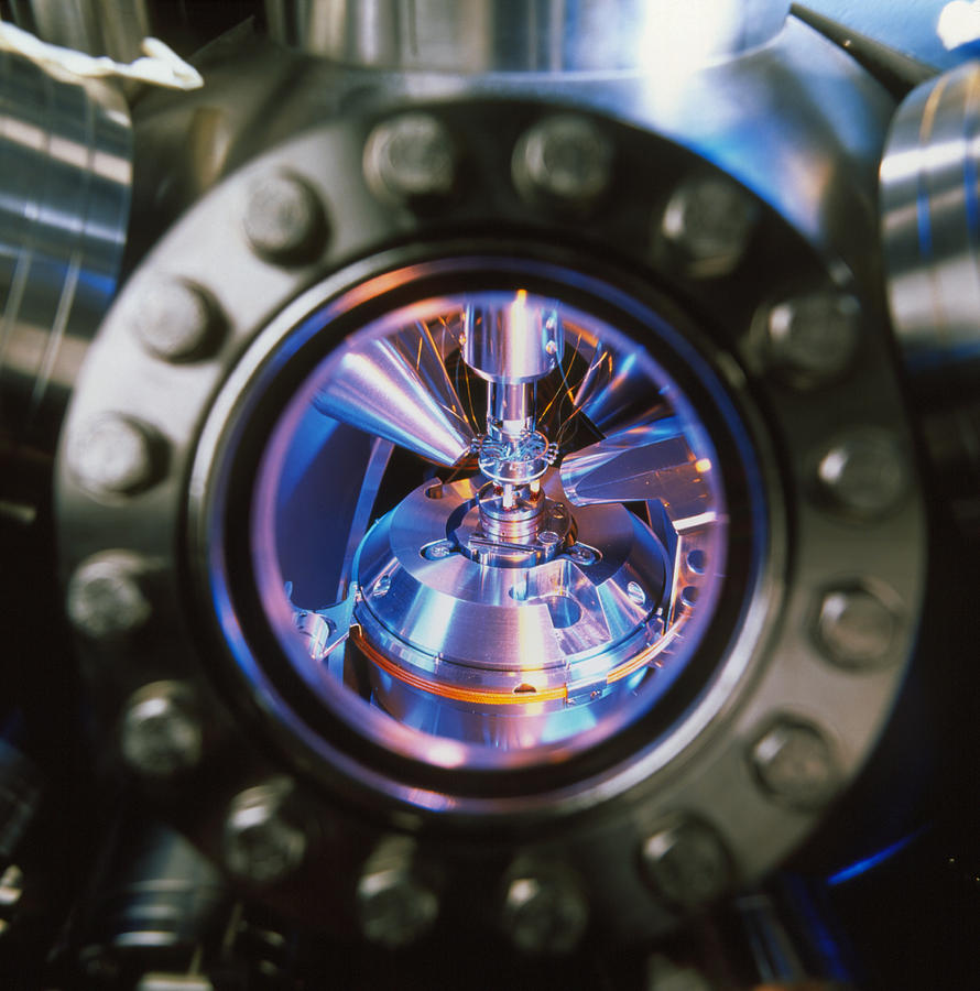 Scanning Electron Microscope Photograph by Science Photo Library - Fine ...