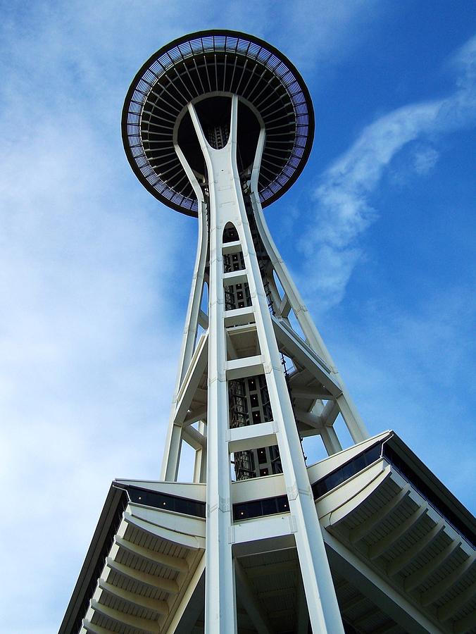 Seattle needle Photograph by Jolie Maybaum - Fine Art America