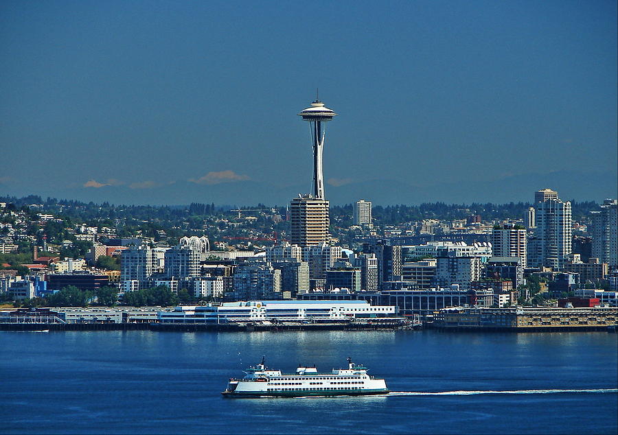 Seattle Skyline Photograph by Daryl Hanauer - Fine Art America