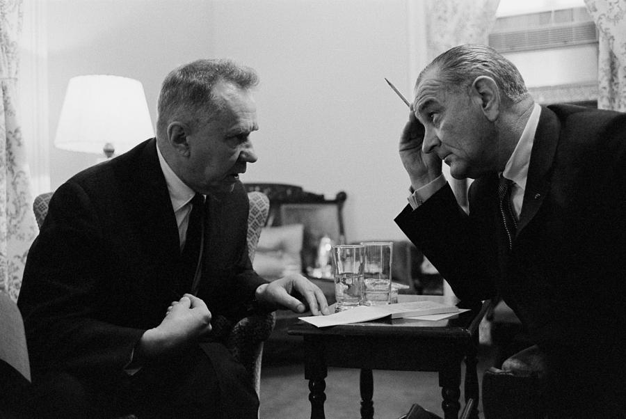 Soviet Premier Aleksei Kosygin Photograph by Everett - Pixels