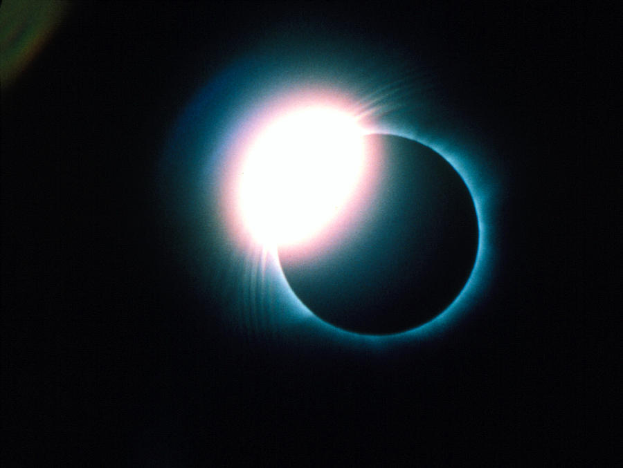 Total Solar Eclipse Showing Diamond Ring Effect Photograph by Dr Fred ...