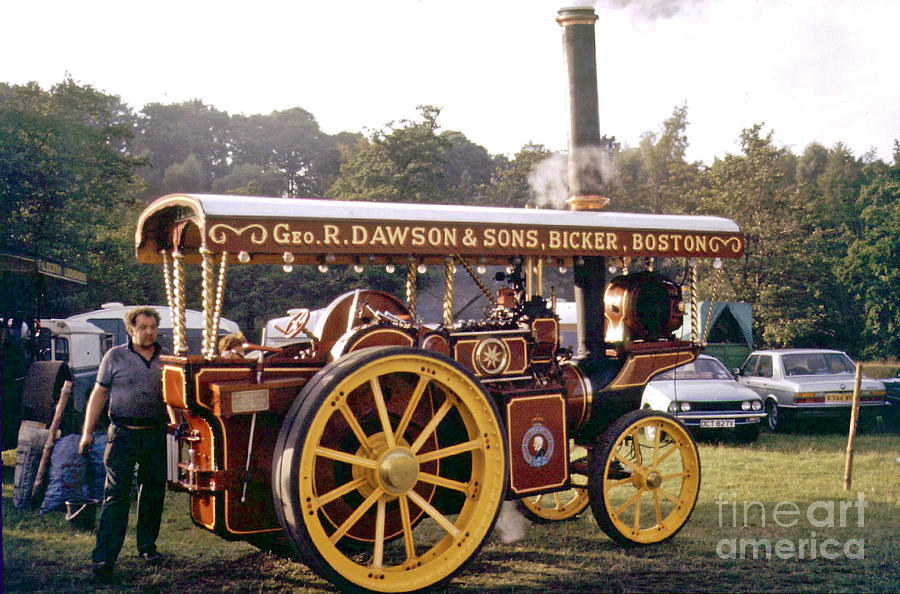 Traction engine Photograph by Rod Jones - Fine Art America