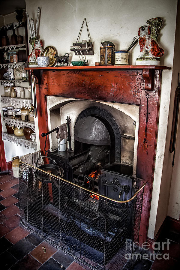 Victorian Range Photograph by Adrian Evans - Fine Art America
