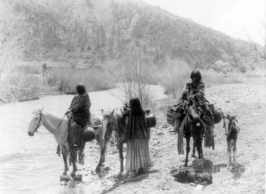 Apache Indians, 1903 Photograph by Science Source - Pixels