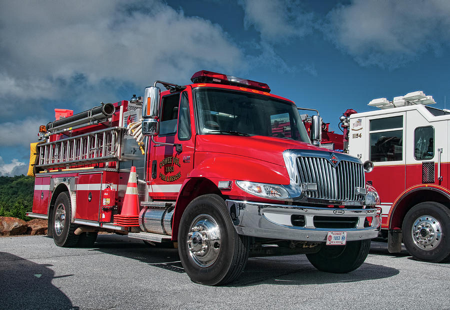 Cowee Fire Rescue - Engine 1853, North Carolina Photograph by Timothy ...