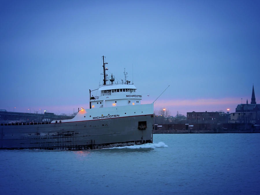 Great Lakes Freighter At Sunset Photograph by Barry King | Pixels