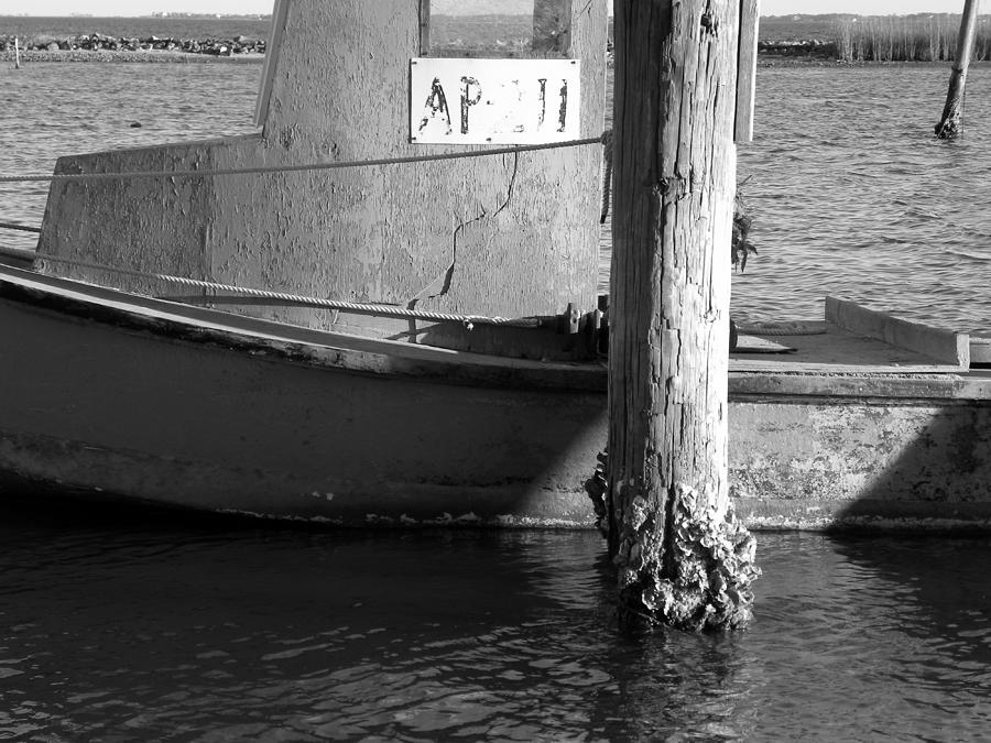 Old Boat Photograph By Janet Dickinson Fine Art America