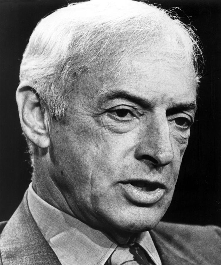 Saul Bellow-1975 Photograph by Everett - Fine Art America