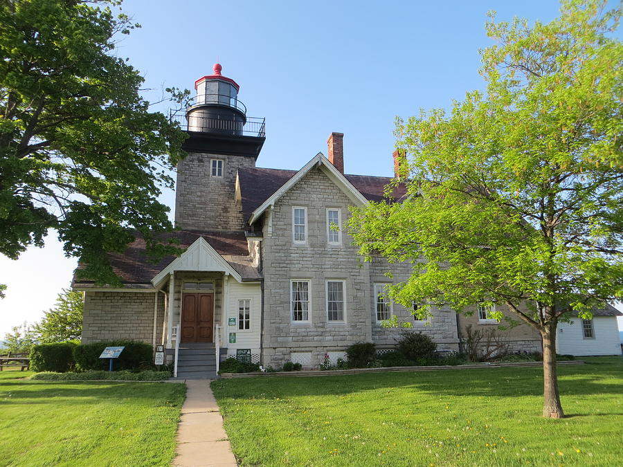 Thirty Mile Point Lighthouse Photograph by Cindy Kellogg - Fine Art America