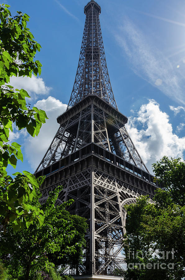 Tour Eiffel Fits Glance Photograph by Julian Bowdern - Fine Art America