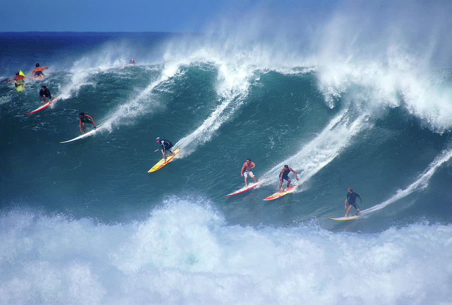 Waimea Full Flight Photograph by Kevin Smith - Pixels