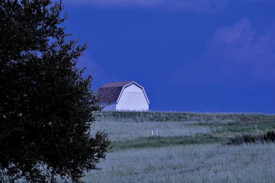 White Barn Photograph By Denise Deskin Pixels