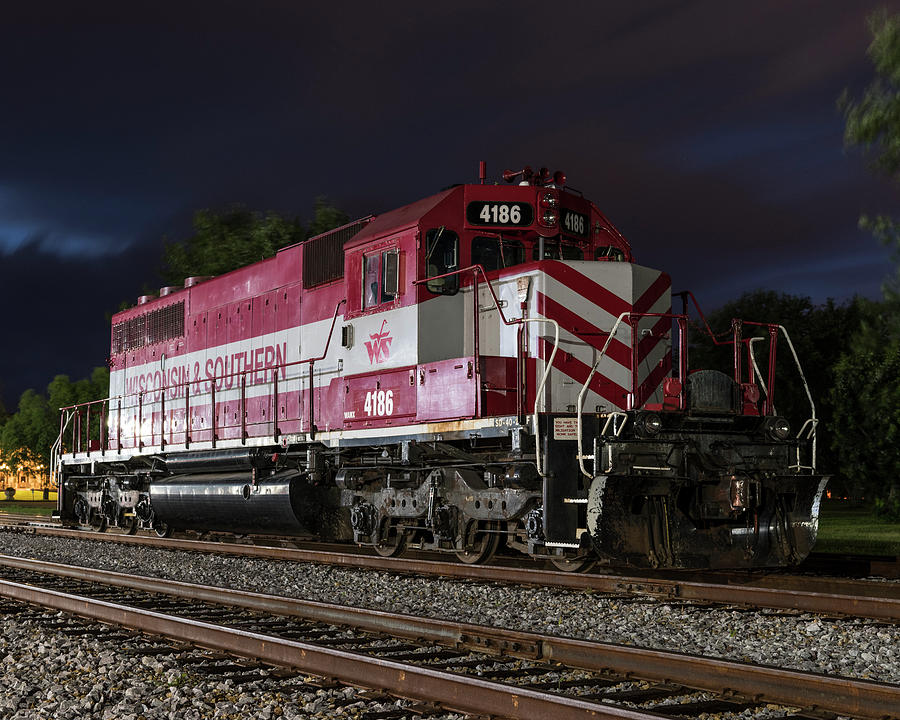 WSOR 4186 at Night Side View Photograph by Thomas Visintainer - Pixels