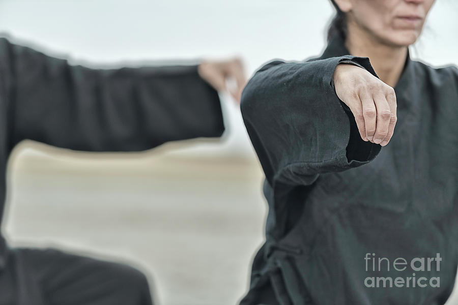 Qi Gong Practice Photograph by Microgen Images/science Photo Library ... Qi Gong Practice Photograph by Microgen Images/science Photo Library ...