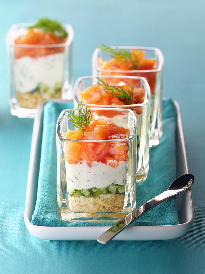 Verrine Fraicheur De Saumon Au Fromage Frais Et Au Concombre Fresh ...