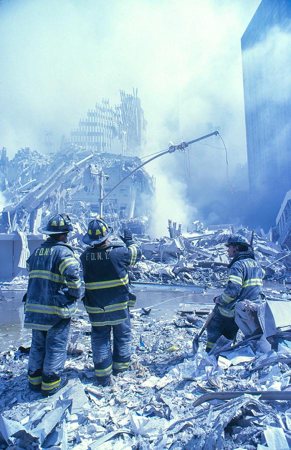 911 - September 11, 2001 Terrorist Attacks Photograph by Photo File ...