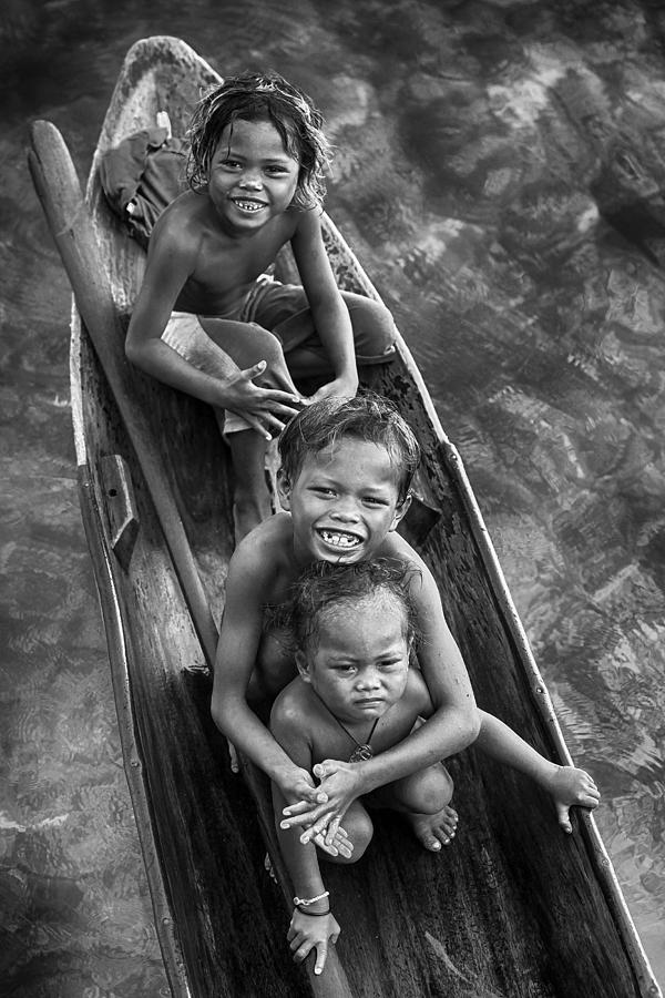 Bajau Kids Photograph by Angela Muliani Hartojo - Fine Art America