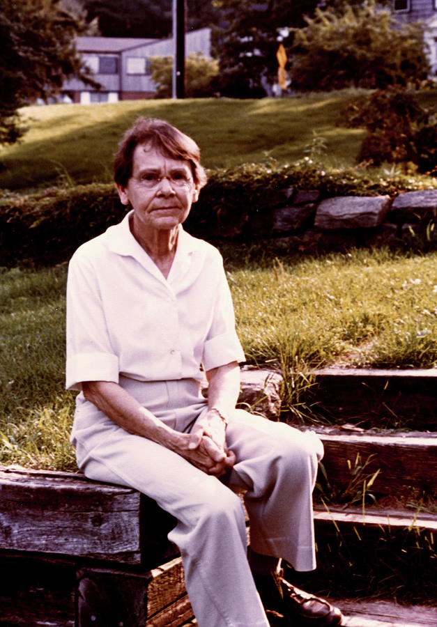 Barbara Mcclintock, American Geneticist Photograph by Science Source ...