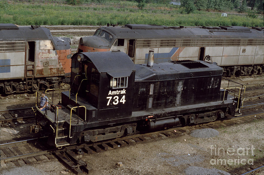 EMD SW1 Switcher, Amtrak AMTK 734 Photograph by Wernher Krutein - Pixels