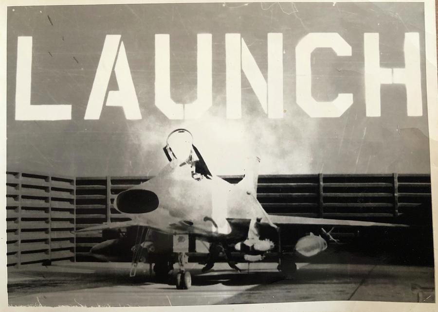 Launch Photograph by Daniel Duncan - Fine Art America