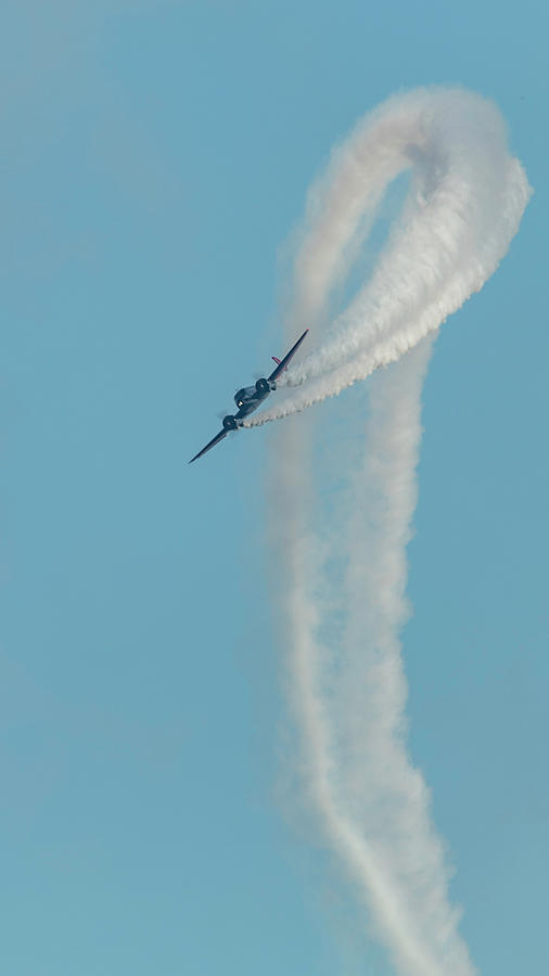 Loop Da Loop Photograph by Laura Hedien - Pixels