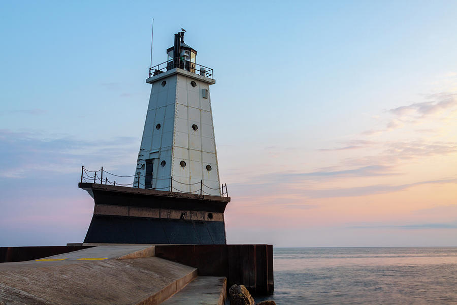 Ludington Mi Pier Lighthouse 6 Photograph By John Brueske Fine Art