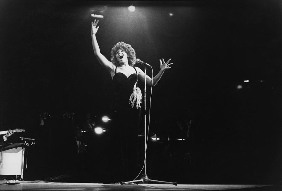 Shirley Bassey By Colin Fuller