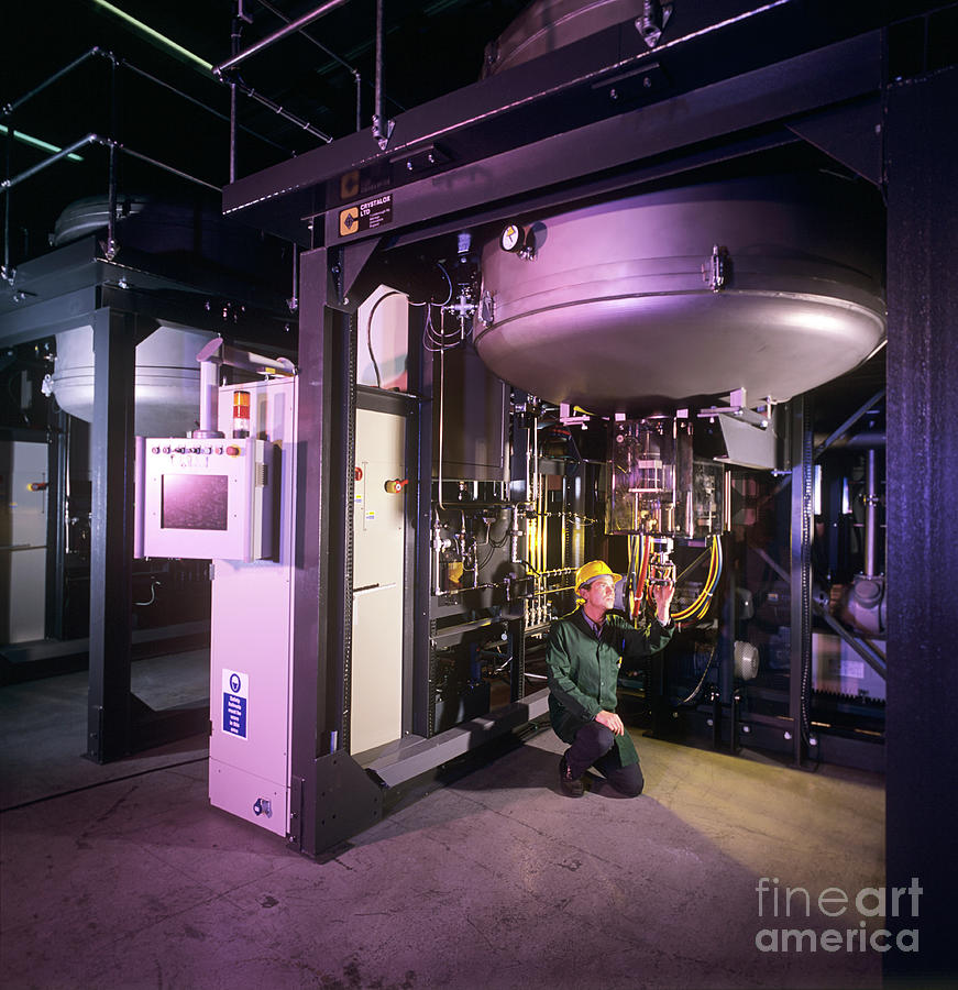 Silicon Processing Machine Photograph by Brian Bell/science Photo ...