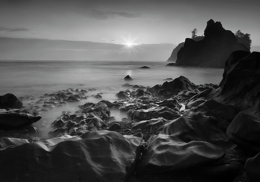 Sunset At Ruby Beach Photograph by Moises Levy - Fine Art America