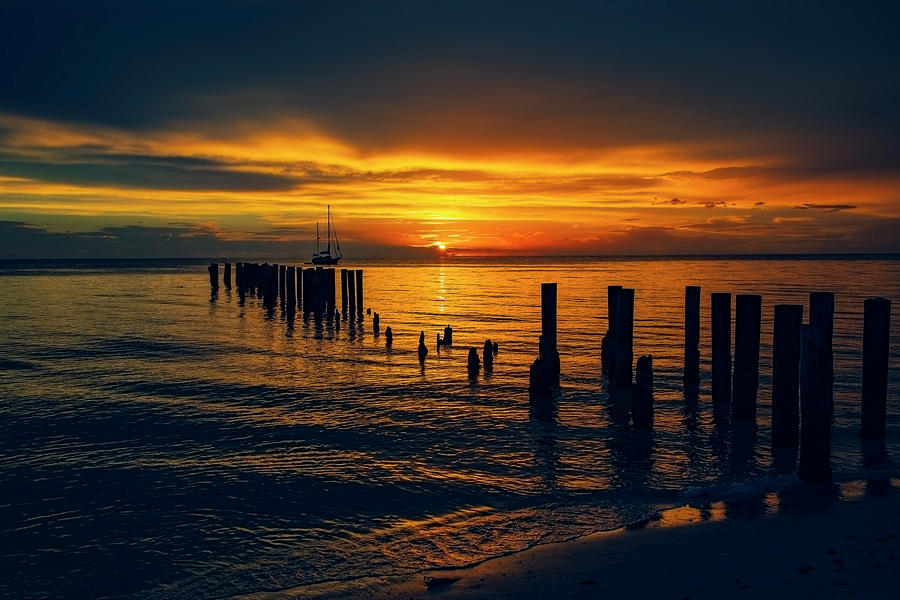 The Falling Sun Photograph by Jose Pineiro - Fine Art America