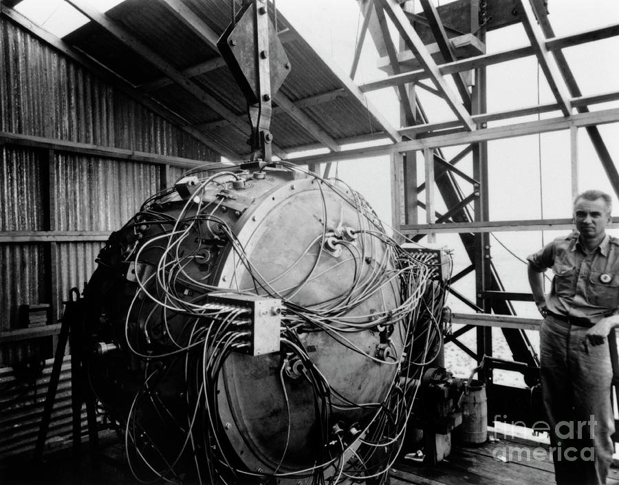 Trinity Device On Tower With Norris Bradbury by Science Photo Library