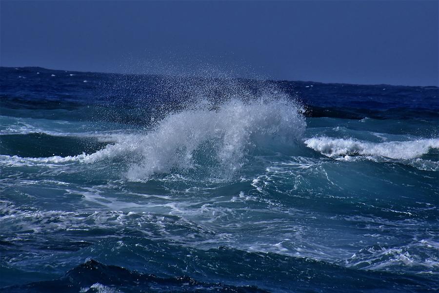 Waves on the Great Barrier Reef 5 Photograph by Flo McKinley - Fine Art ...