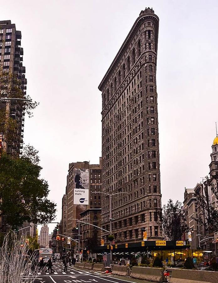 The Flatiron Building Photograph by Sonia Pizzinelli - Fine Art America