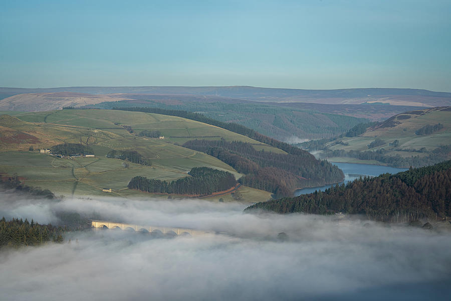 Bamford Edge sunrise cloud inversion in the Peak District National Park ...