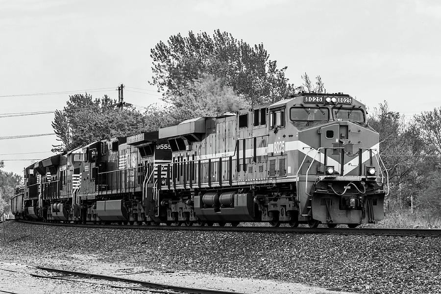 Norfolk Southern, NS 8025 GE ES44AC Pyrography by Steelrails Photography - Fine Art America