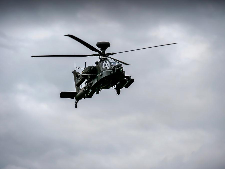Apache Longbow Photograph by Michael Chapman | Fine Art America