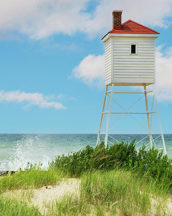 Beach Tower In Ludington State Park Photograph By Roger Swieringa Pixels