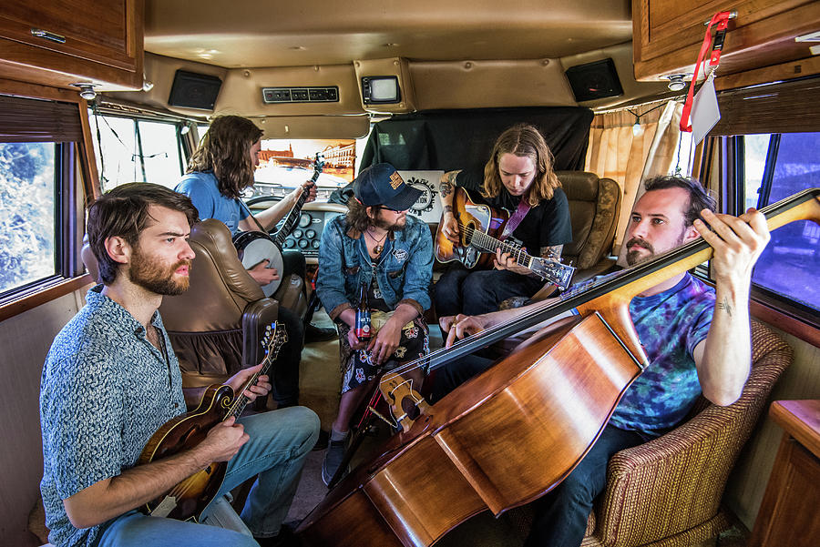 Billy Strings back stage interview 2019 Photograph by David Simchock ...