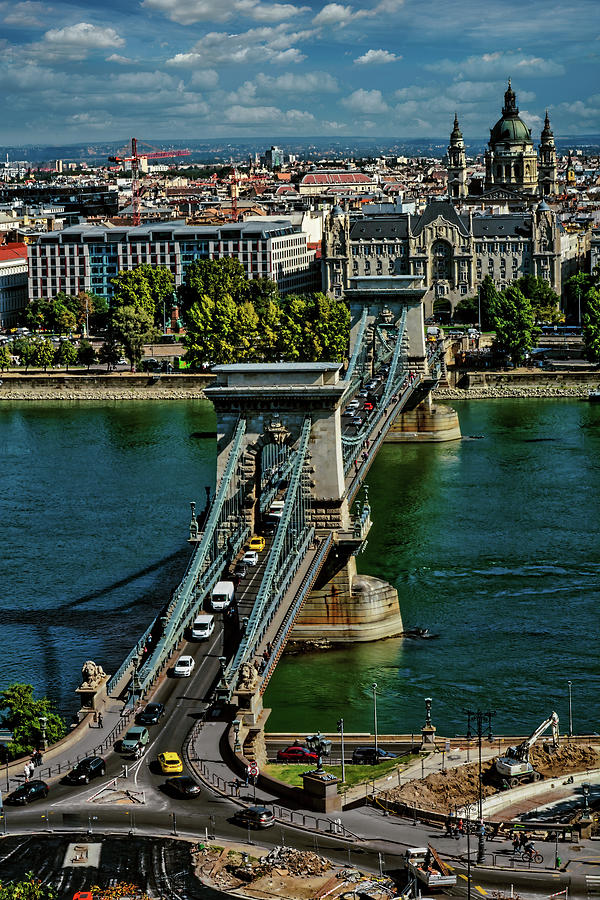Chain Bridge, Budapest. Photograph by Vladimir Rayzman - Fine Art America