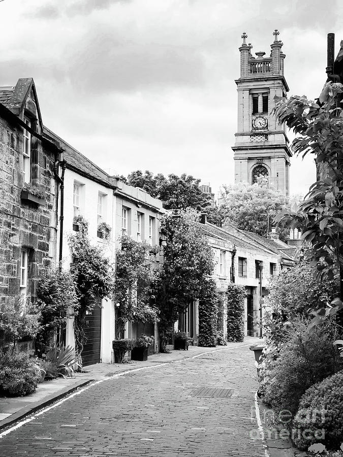 Circus Lane Edinburgh Photograph by Douglas Brown - Fine Art America