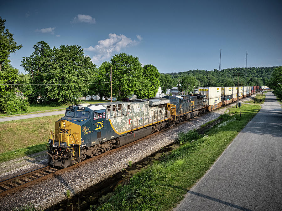 CSXT 1776, CSX's Spirit of our Armed Forces unit at Mortons Gap Ky Photograph by Jim Pearson ...