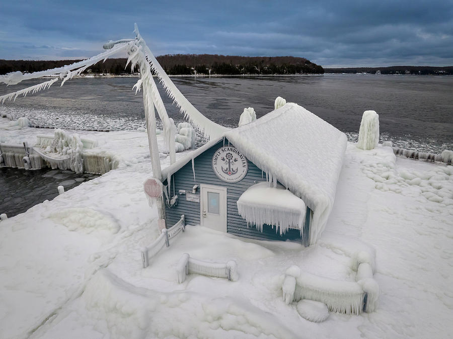 Frozen Building In Door County Photograph by Mike Roemer - Fine Art America