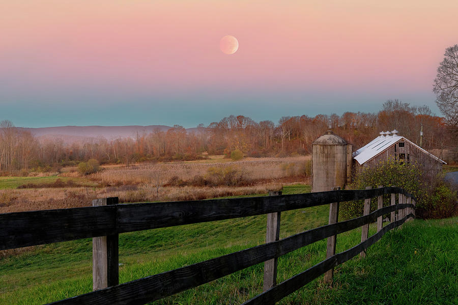 Full Beaver Blood Moon Eclipse Photograph by Bill Wakeley - Fine Art ... Full Beaver Blood Moon Eclipse Photograph by Bill Wakeley - Fine Art ...